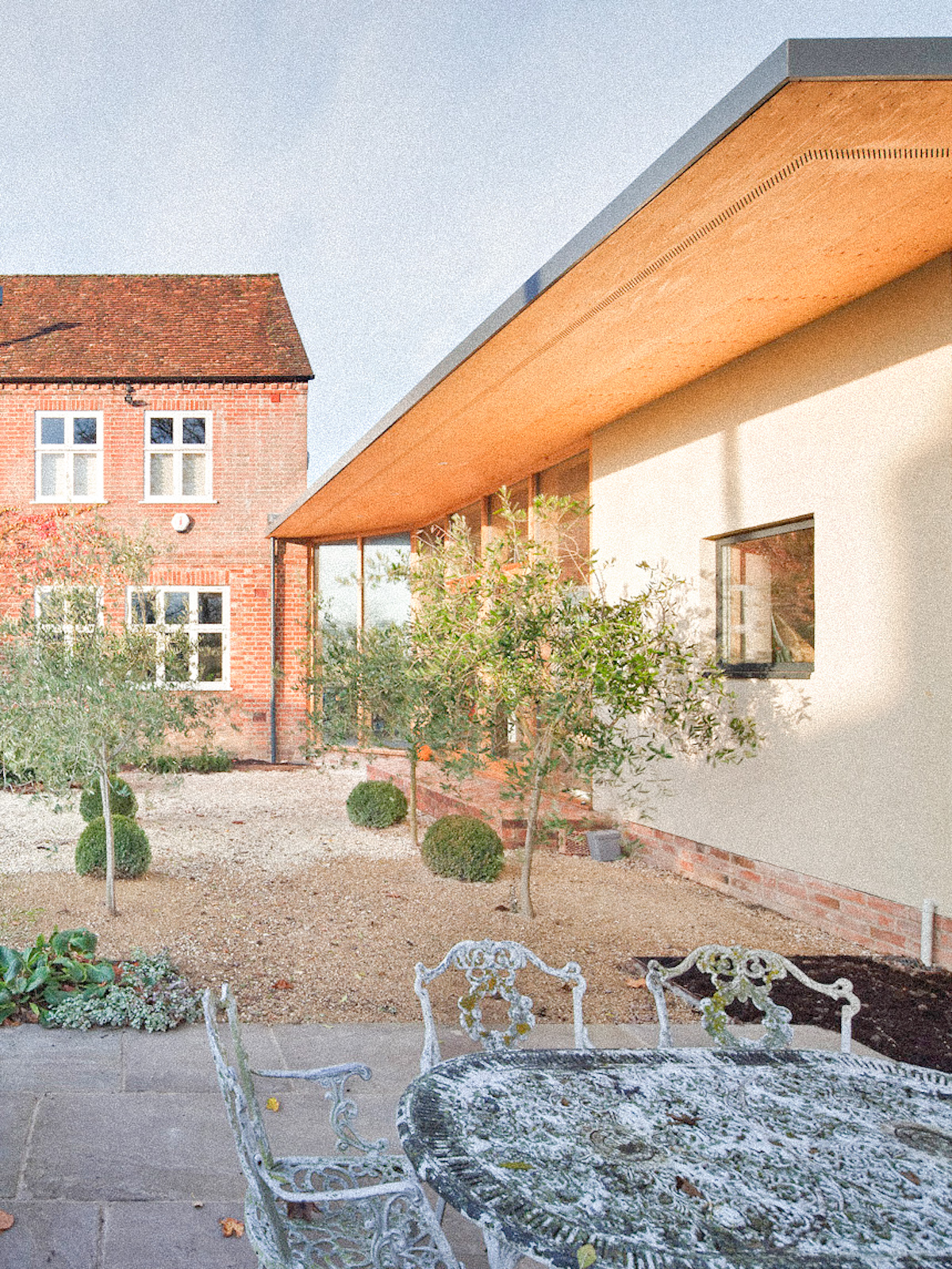 Manor Farm: A contemporary ecological extension of a listed Georgian ...